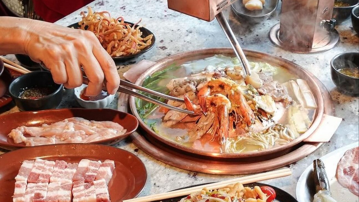 Chef Garima Arora of Gaa shares her Bangkok food guide - The Nod Mag