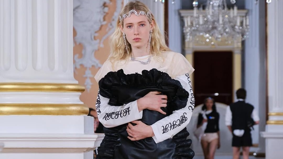 On the spring runways, the coquette aesthetic is back - The Nod Mag