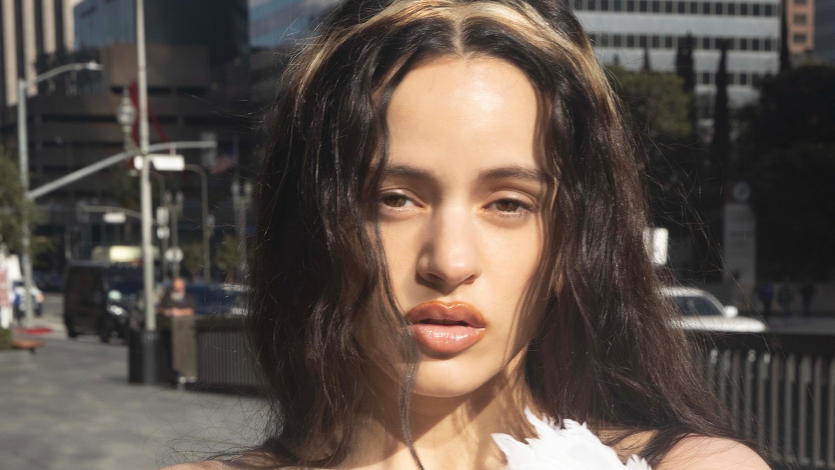 In the age of AI-everything, be Rosalía’s ‘Lux’ - The Nod Mag